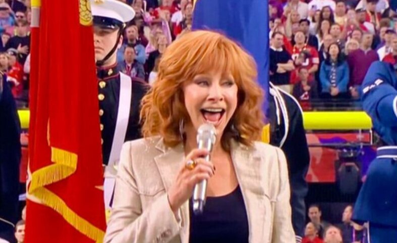 Tears flow as Reba McEntire sings the US National Anthem during Super ...