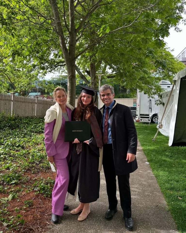 BAD NEWS: GMA Colleagues Michael Strahan, Robin Roberts, Ginger Zee ...